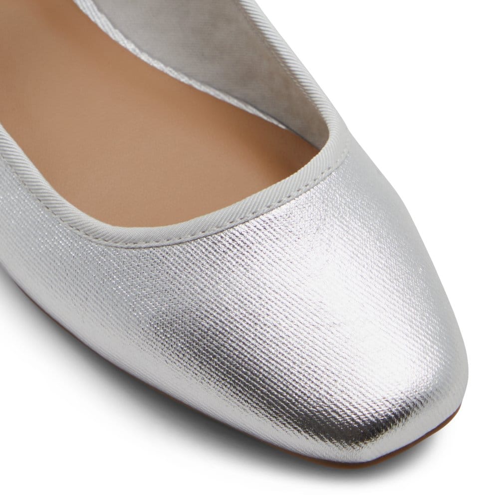 TRINA - Call It Spring